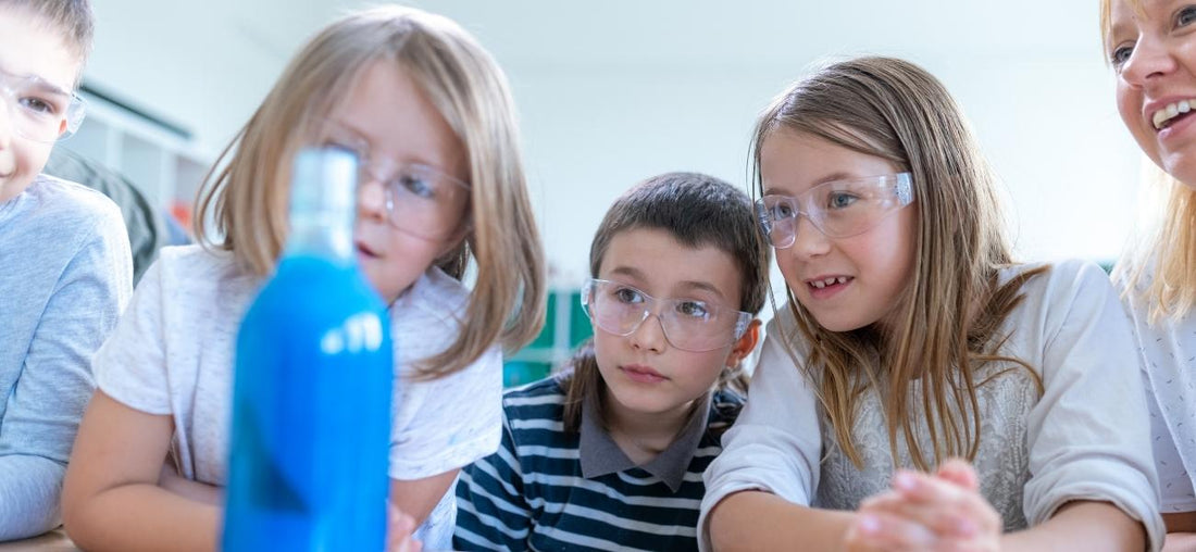Experimento con Azul de Metileno: La Botella Azul y su Sorprendente Ca ...